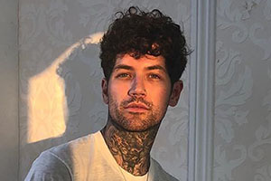 What Causes Puffy Hair and Which Products You Need to Fix It